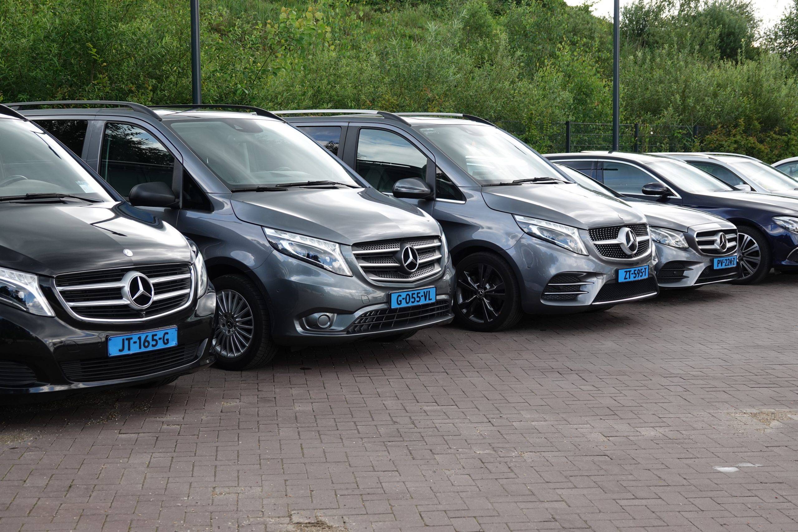 Taxi Tilburg | 013 - 2340222 | Luxe Taxi Tilburg & omstreken
